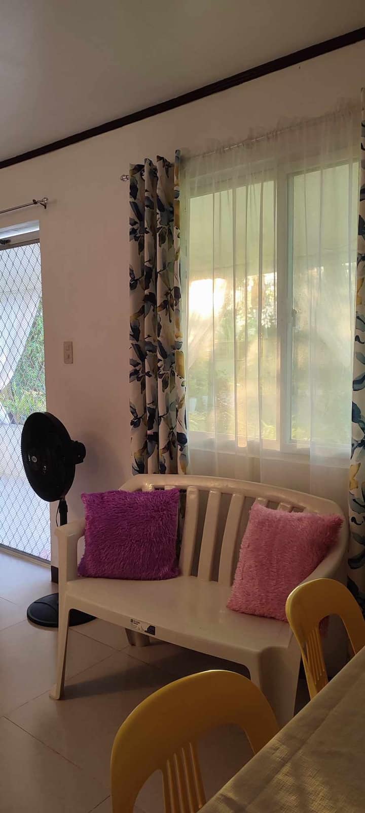 Shirley's Beach Resort - Iba