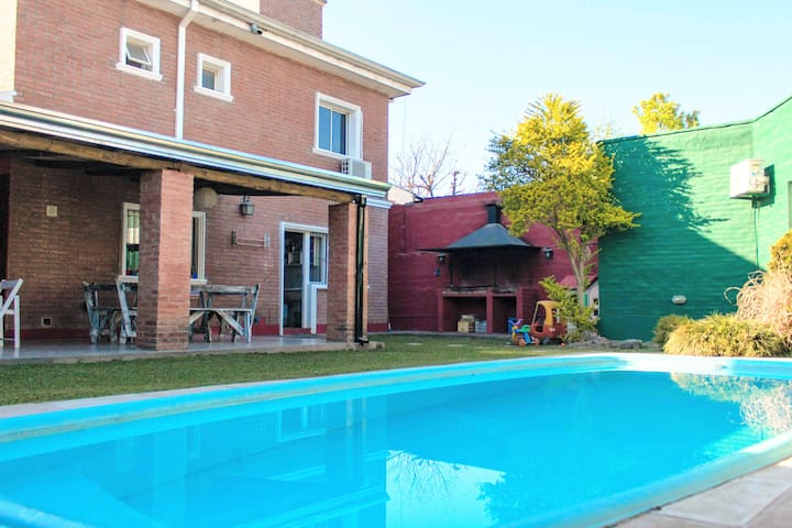Ample House For 11 People With Pool And Bbq - Tafí Viejo