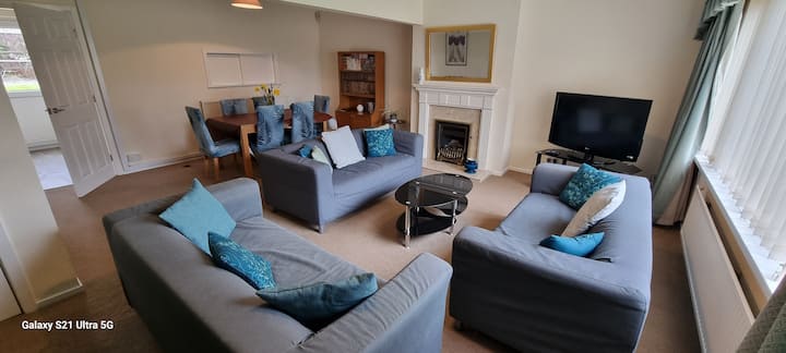 Pittville 3 Bedrooms 2 Bathrooms,garden,parking - Tewkesbury