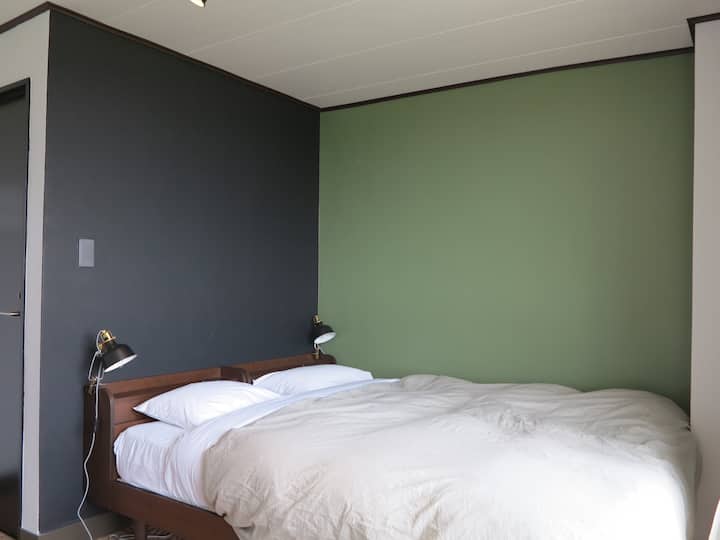 6 Bed Female Dorm -Resort Guesthouse Near Lakeside - 비와 호