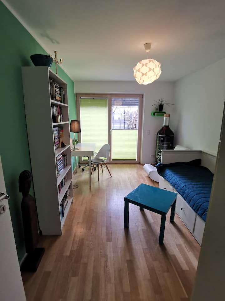 1 Bedroom & Garden, 17 Min From City Center - Munich