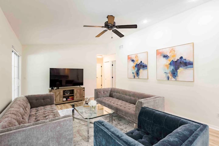 10 Min To Clearwater Beach • Spacious •Heated Pool - Clearwater Beach