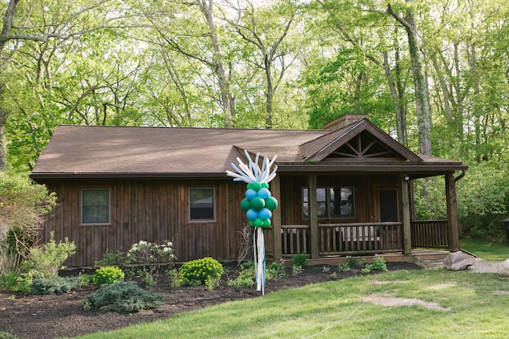 2br Guest House On 36 Acer Estate Indoor Pool/spa - Colchester, CT