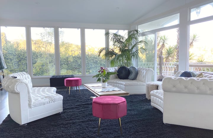 Incredible Sun-drenched Hollywood Hills Home Views - Beverly Hills, CA