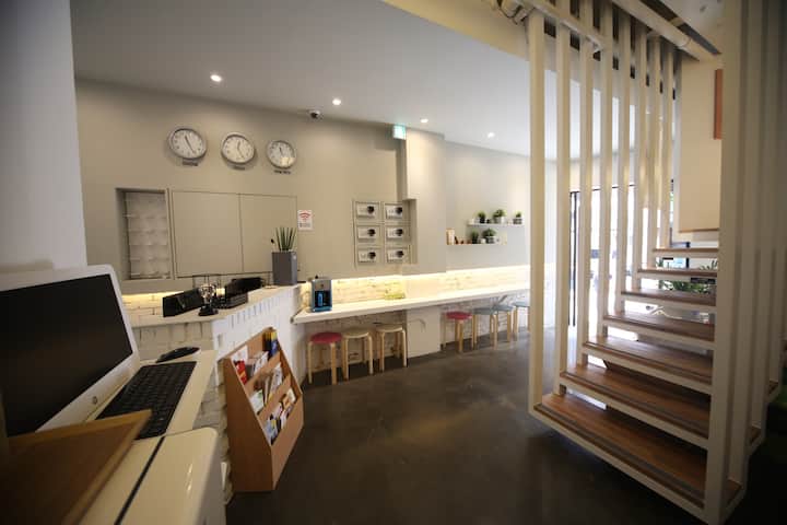 명동 1인실 [Myeongdong]明洞moon Hotel Small Room 입니다 - Séoul