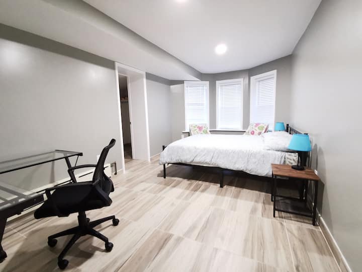 Downtown 1br1ba Renovated Walk To Path By Jennstay - Hoboken, NJ