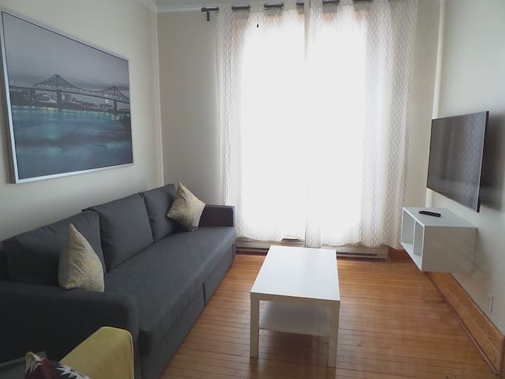 Sunny Side (Westmount) 3445 - Montreal