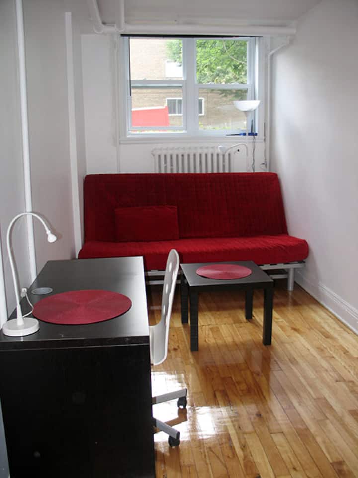 Studio Privé, Udem, Hec, Poly., Hôpitaux, Métro - Montreal