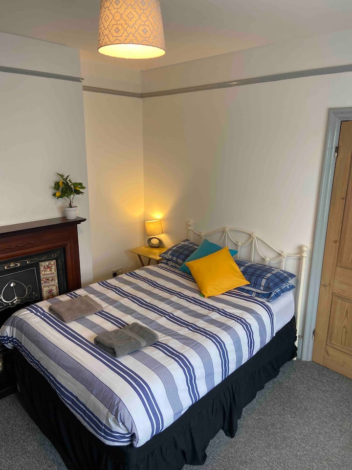 4 Bedroom School House - Blakeney