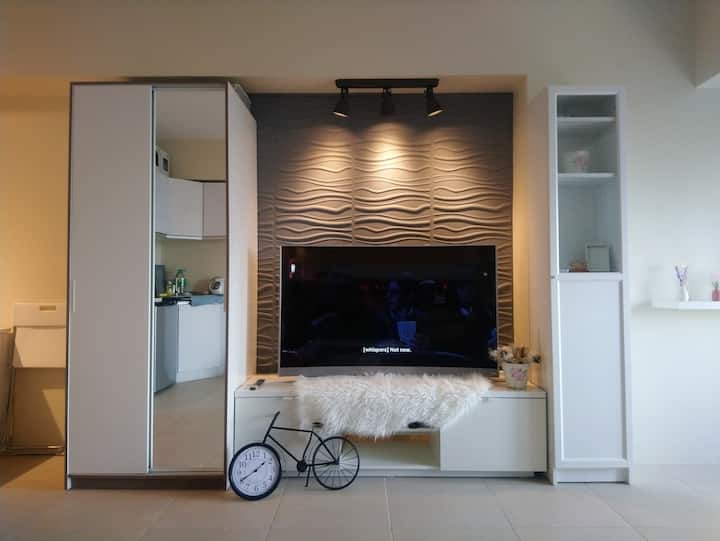 #Snug Qpad - Studio Unit - Serin West Tagaytay - Tagaytay