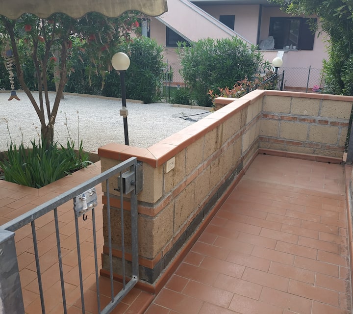 600 M Dal Mare, Casa A Porto Azzurro Con Giardino - Porto Azzurro