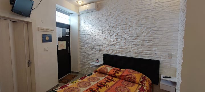 Monolocale Privato, Senza Cucina - Noto
