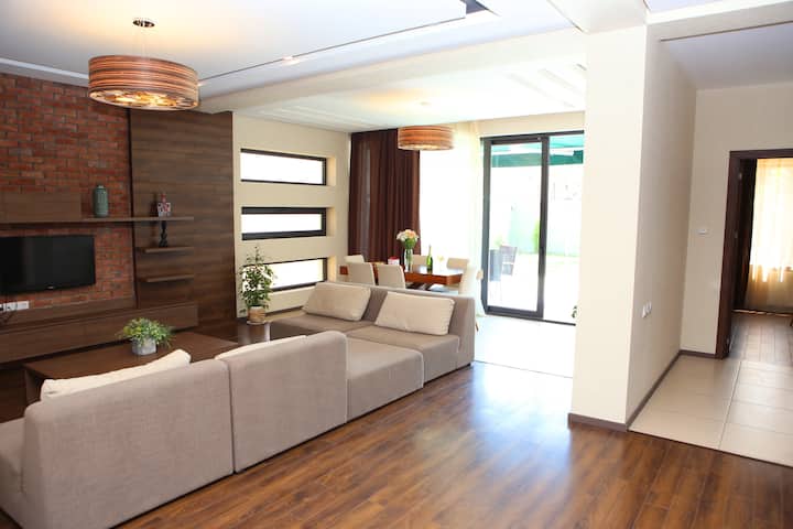 Elis Villa - Tbilisi