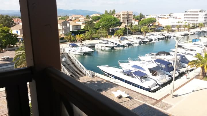 Appartement 2 Pièces Rénové, Port De Fréjus - Fréjus