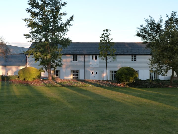 Tufton Warren Vacation Rentals & Homes - England, United Kingdom | Airbnb