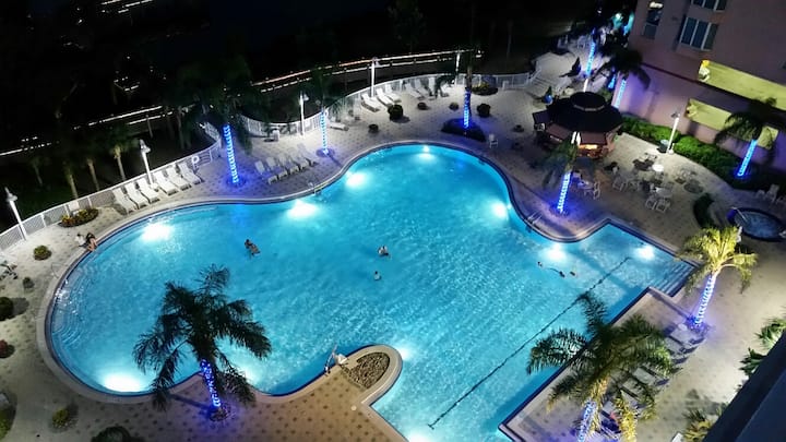 Welcome To This Blue Heron Beach Beauty. - Orlando