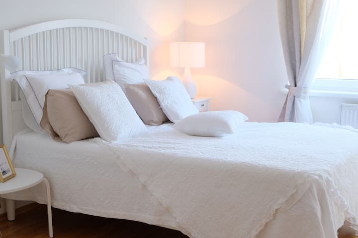 Old Town Cosy 2 Bdr. Apartment. Lift .Free Parking - Vilnius