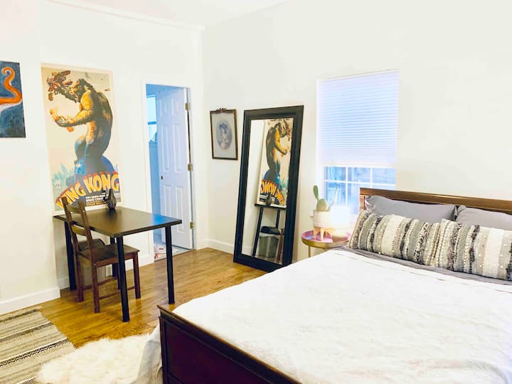 Adorable East Austin Suite With All The Fixings - Austin, TX