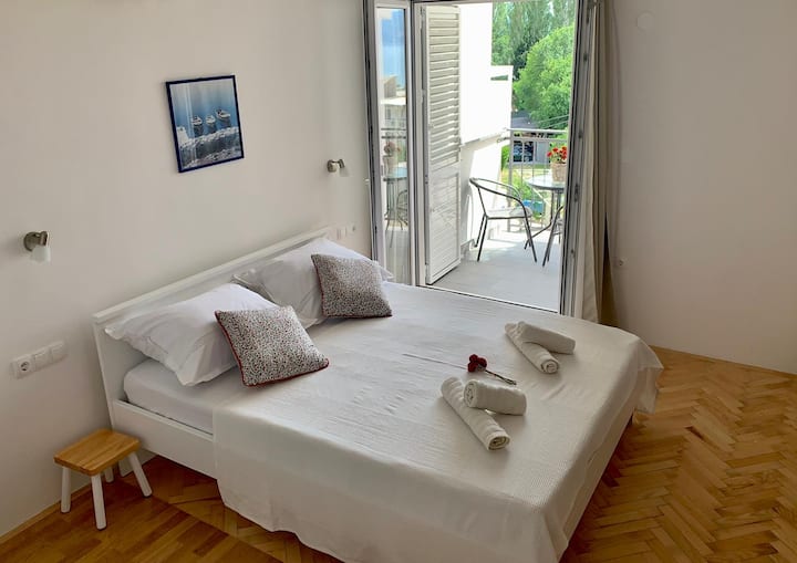Apartment Nikola ŠKarica ( 6 ) - Dugi Rat