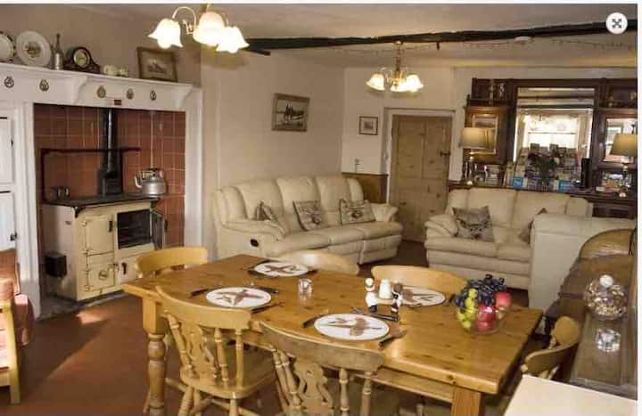 The Farmhouse - Luckyard Farm - Devon