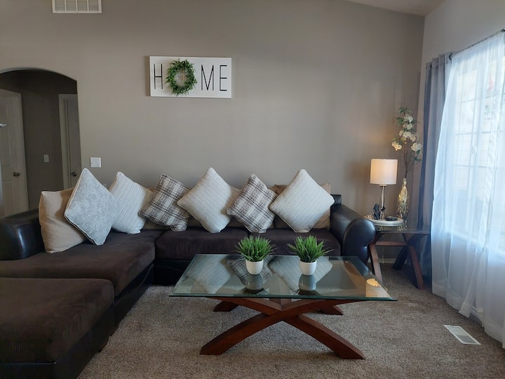 *The Idahome* Single Level 4 Bed/2 Bath Home - Nampa, ID