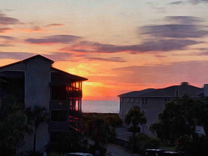 Newly Renovated Partial Oceanview Condo.huge Deck! - Tybee Island, GA