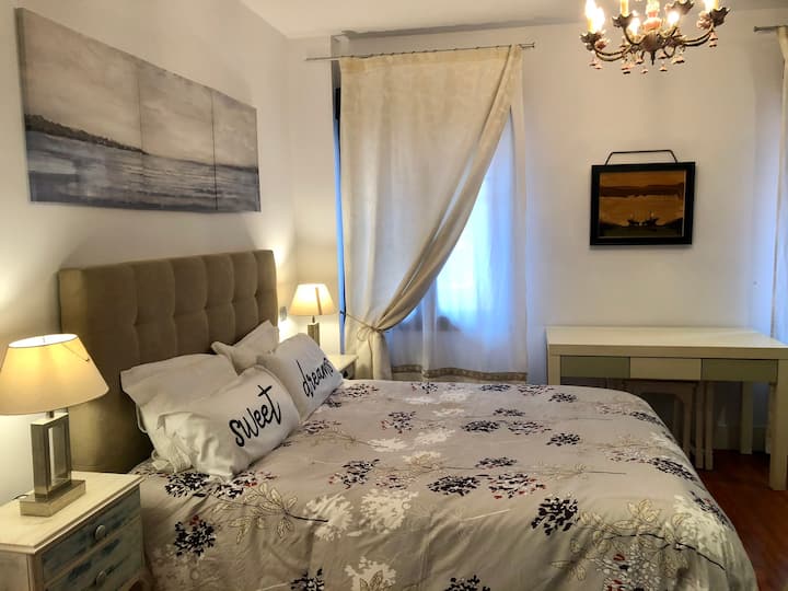 Amplia Habitación Con Baño Privado - Cantabria