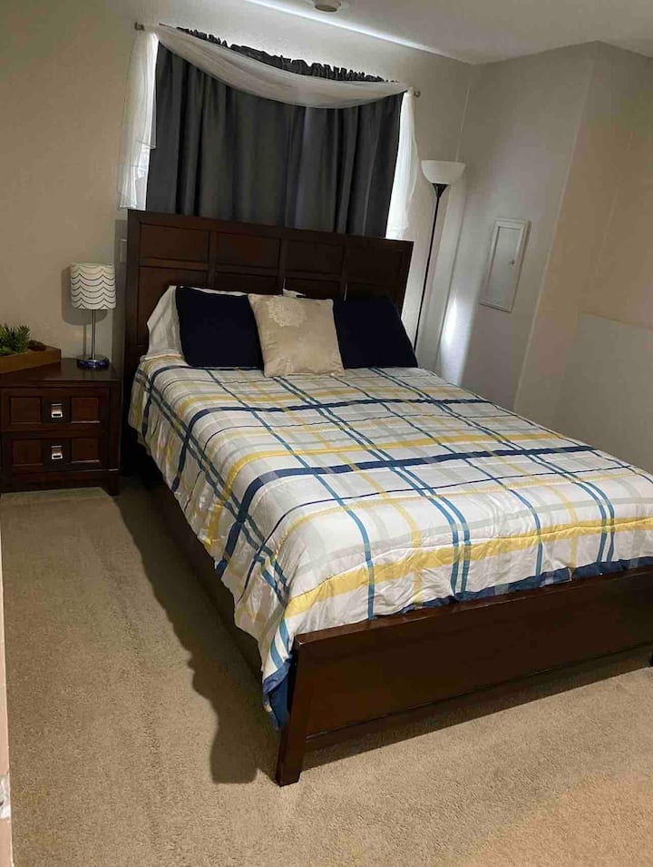 2 Bedroom Dream - Brighton, CO