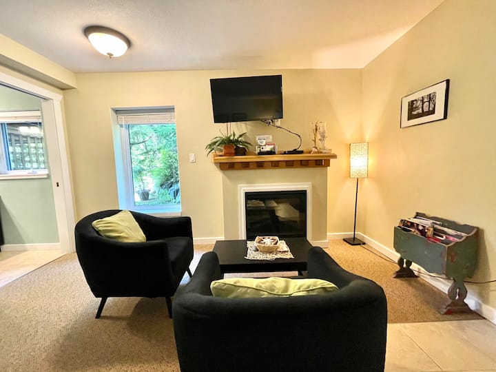 Rainforest Big Beach King Suite W/private Entrance - Ucluelet