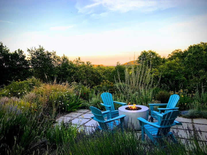 Private Dry Creek Family Retreat W/ Amazing Views - Geyserville, CA