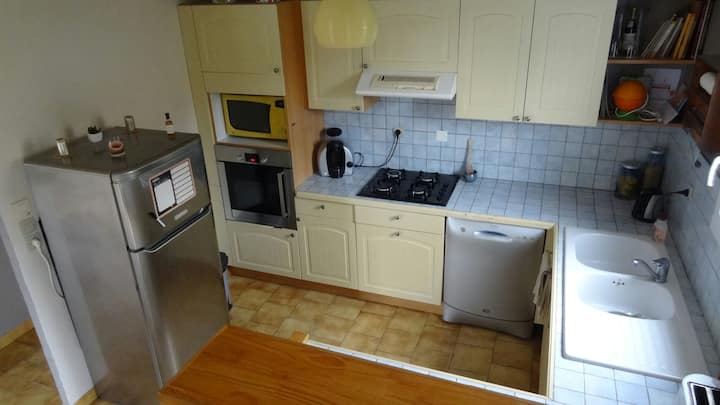 Chambre Dans Maison Fonctionnelle - Angoulême