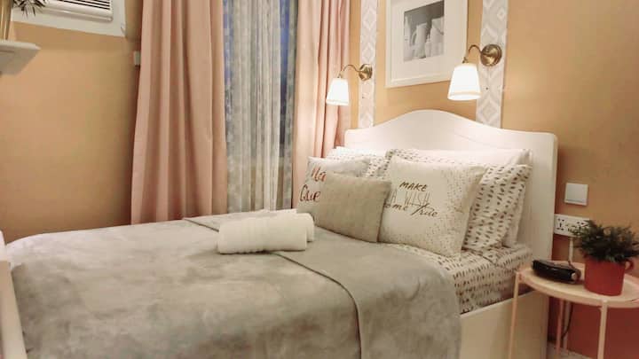 2br Trees Residences 735 - T1
Rainy Season Rate - Quezon City