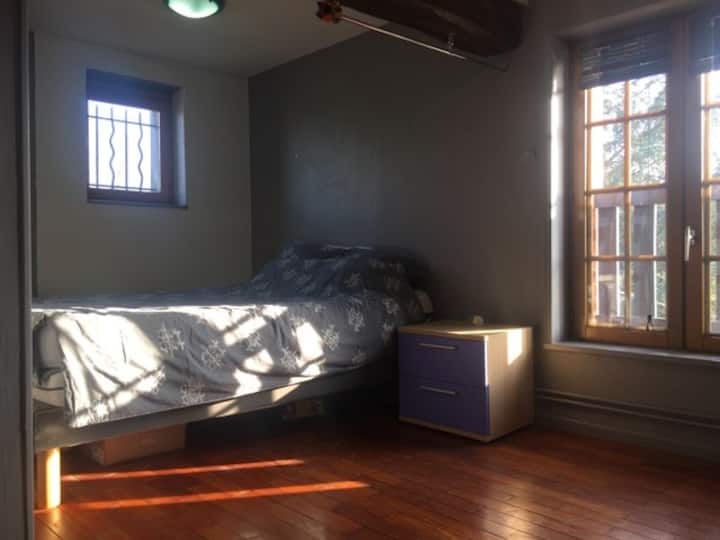 Chambre Spacieuse à 2 Min De Saint-amand-les-eaux - Saint-Amand-les-Eaux