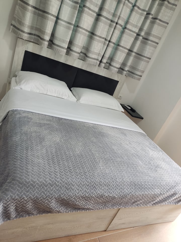 Room For Two People - Saranda