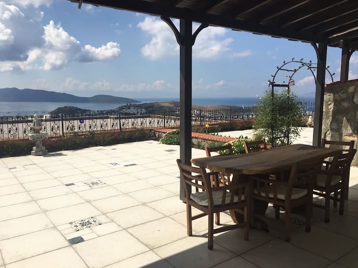 3 Bedroomed Dublex Villa In Bodrum Centre Bd311 - Bodrum