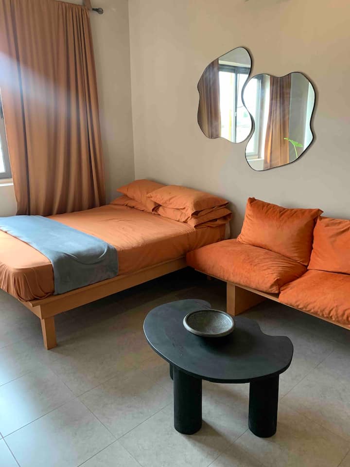 Akaabo Lome - Artisanal Suite - Accra