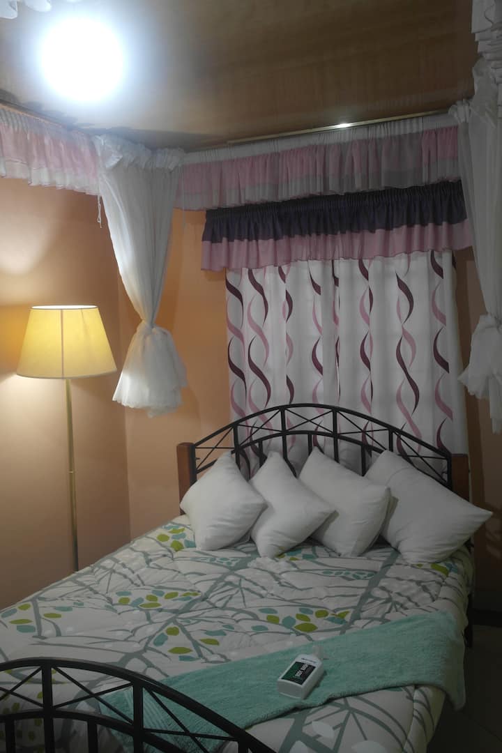 Palm Airport Private Suite/room 2-close To Airport - Nairobi