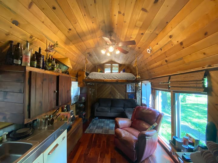 Magical Tiny Cabin - Gallatin, TN