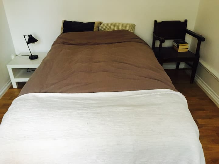 Very Central 1 Bedroom Suite With Study/office. - Gävle