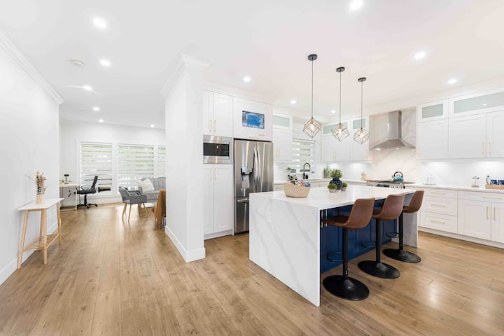 Modern Luxury ~ Gorgeous ~ Bbq ~ Workspace ~ Ev! - Langley