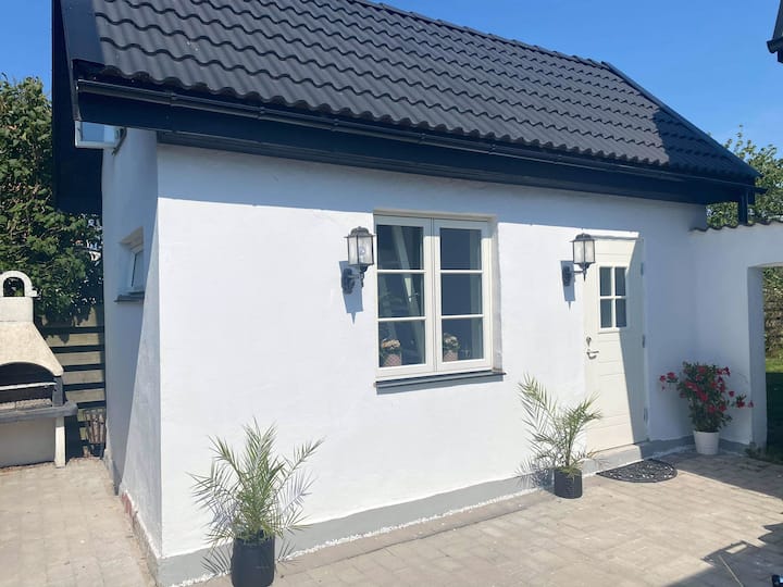 Mysigt Och Litet Strandnära Hus - Malmö