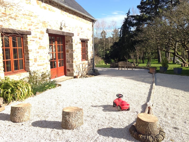 Maison En Pierre Apparente, Presqu'île De Crozon - Crozon