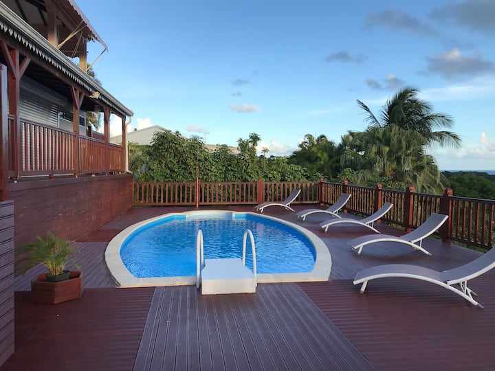 Grande Villa Avec Piscine - Guadeloupe