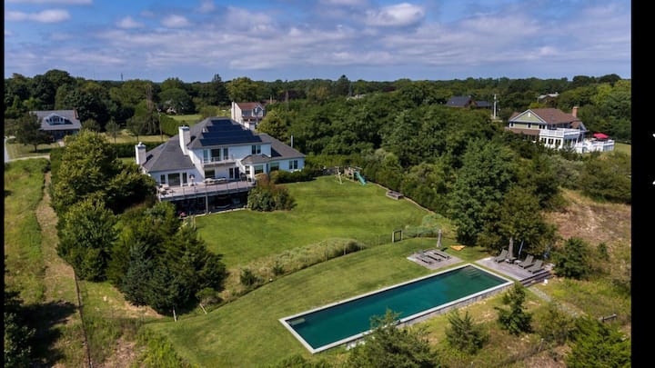 The Hampton Gatsby - Eastport, NY