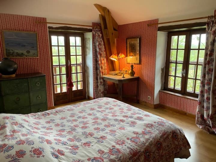 Chambre Romantique Dans Un Village Classé - Espalion