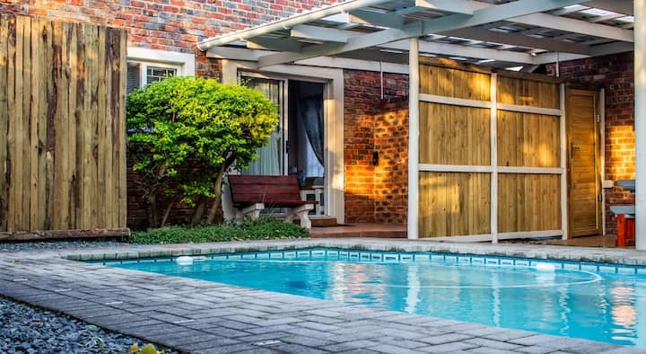 Oceans 14 (Solar-loadshedding Friendly) - East London