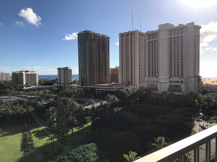Ocean View Newly Remodeled Waikiki High Rise Unit! - Castles Beach, Kailua