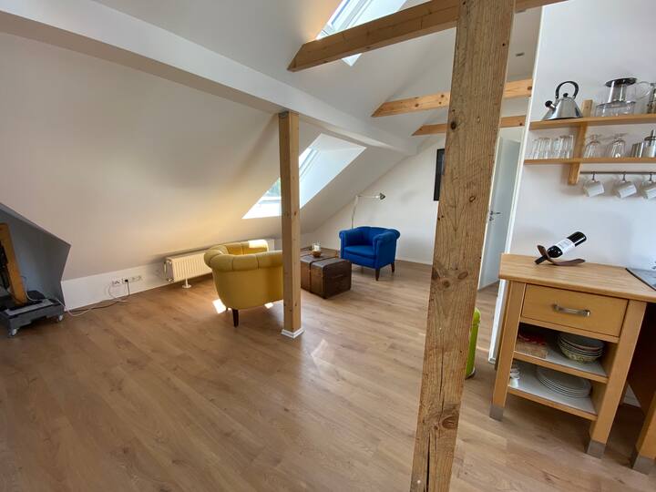 Helles Studio Dachgeschoss - Essen