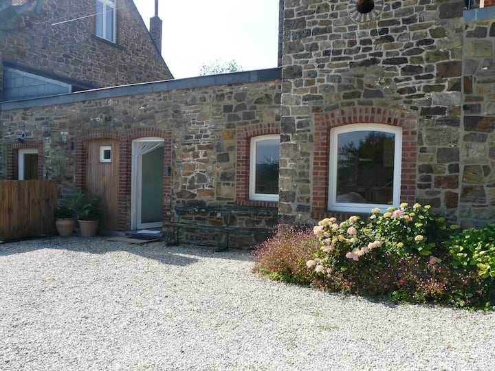 Au Bout Du Chemin, Petit Logement Cosy - Namur