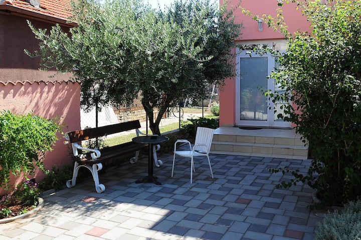 Apartment For Two With Parking Space In Zadar - Zadar